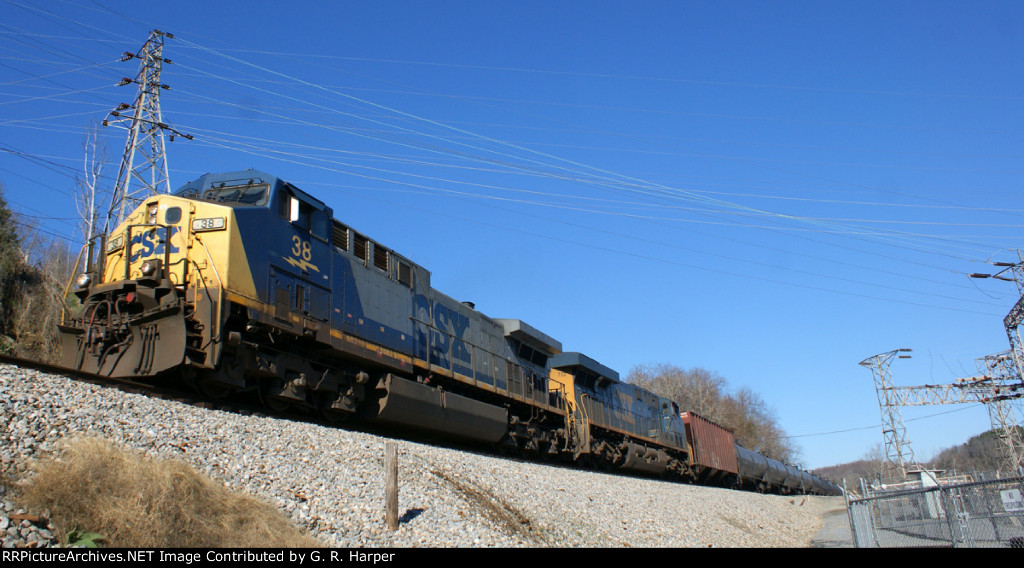 Oil train K12202 eastbound with ho-hum CSXT power. They were more fun with the foreign power